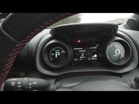 Reset of the oil change indicator (service) of the Toyota Yaris (with ...