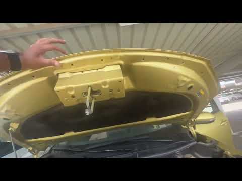How to open the engine hood of the Toyota Yaris Cross (with video)