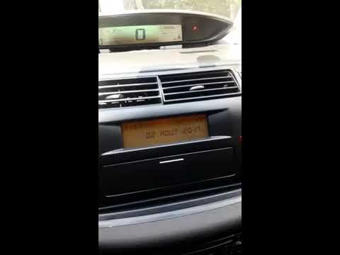 Jak ustawić zegar w Citroënie C4? - Citroen C4 (MK 1)