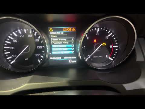 Come si effettua il reset della spia del servizio su una Range Rover ...