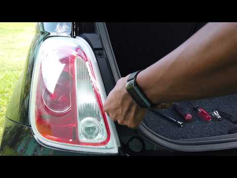How to replace the bulb of the right rear headlight on the Fiat 500 ...