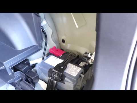 Where is the battery located in the Toyota RAV4 Hybrid? (with video)