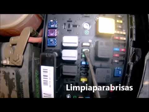 Schema e posizionamento dei fusibili esterni della Opel Zafira (con video)