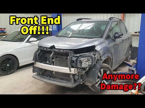 Smontaggio del paraurti anteriore della Citroen C3 Aircross (con video)