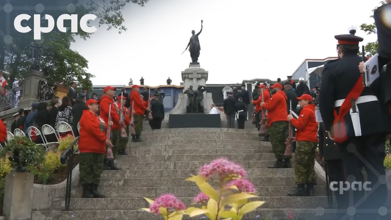Ceremony to mark the centenary of the Newfoundland National War ...